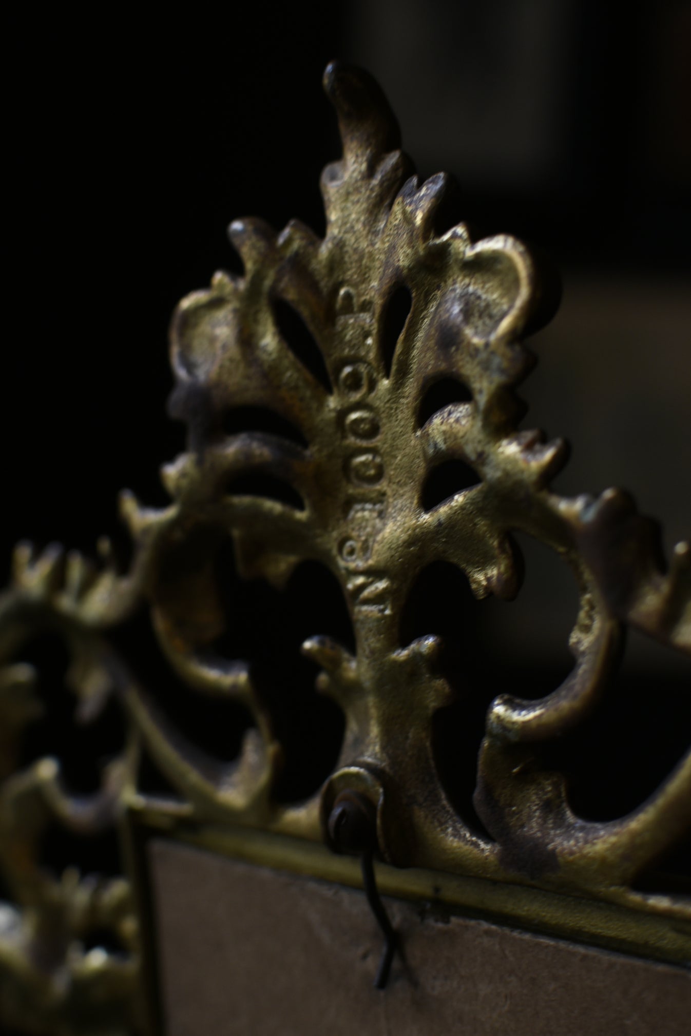 Antique Baroque Style Desk Standing Picture Frame – Old Town Magick